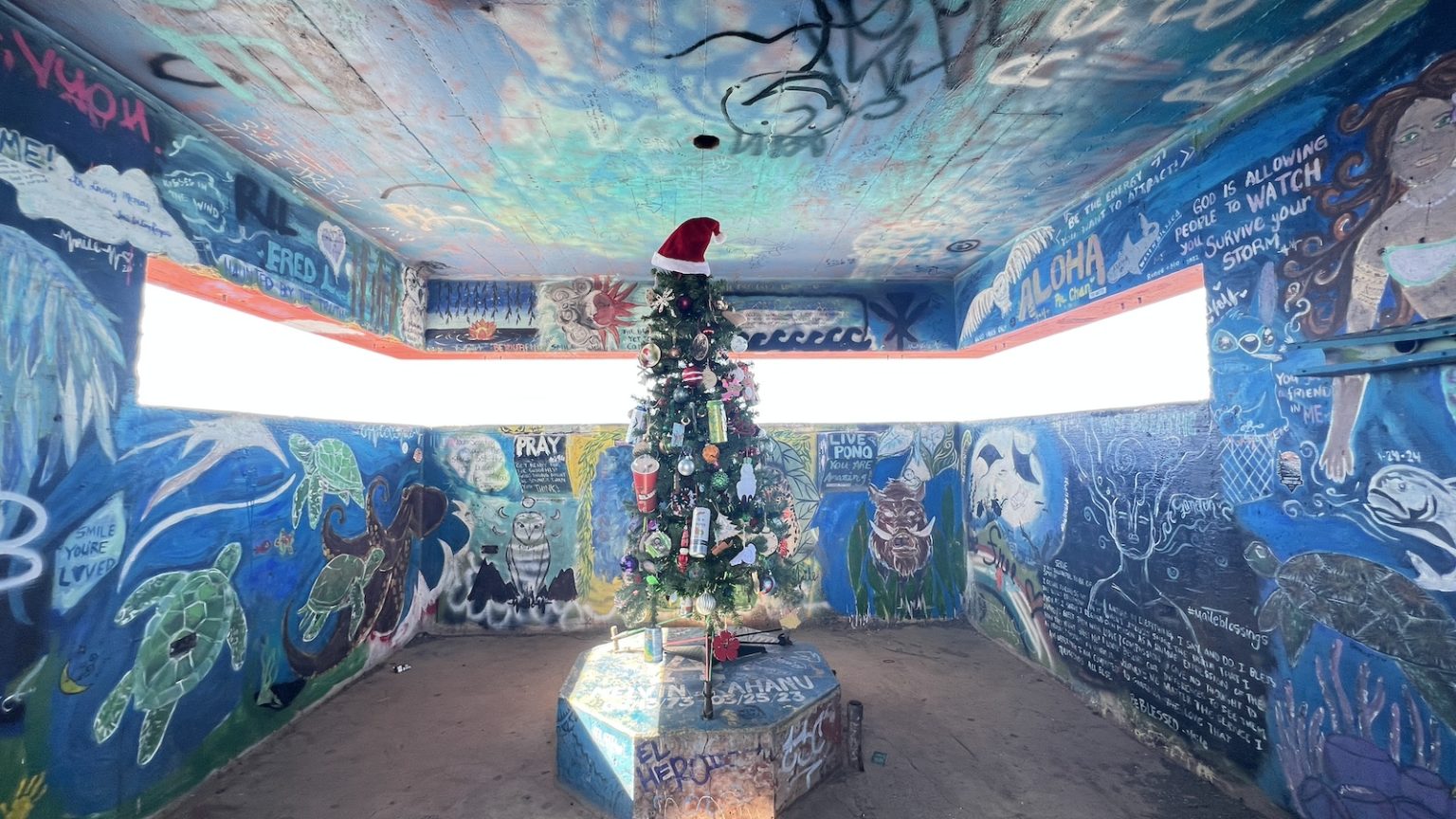 Maili Pink Pillbox Hike Guide: A Scenic West Oahu Adventure | Pu'u o ...